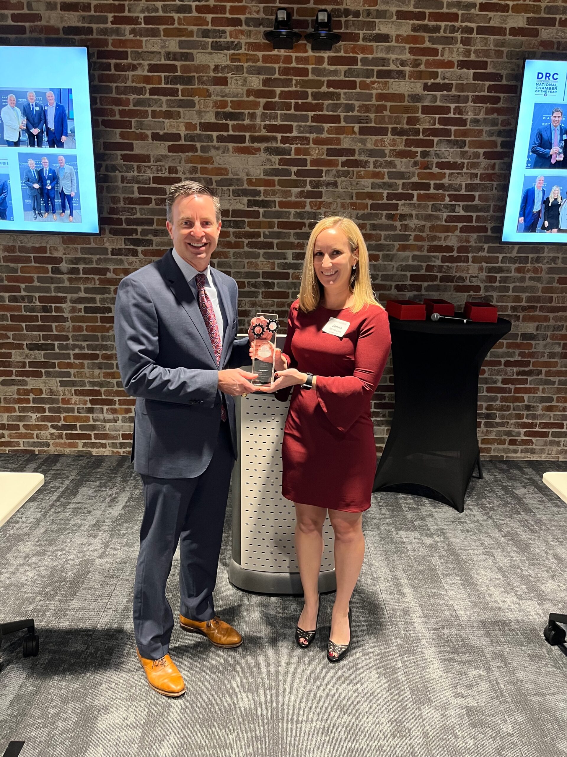 Holmes Murphy Dallas Office Awarded with Building Tomorrow Together Award - Holmes Murphy